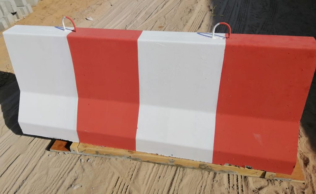F-Type Concrete Road Barriers - Beam Concrete Work